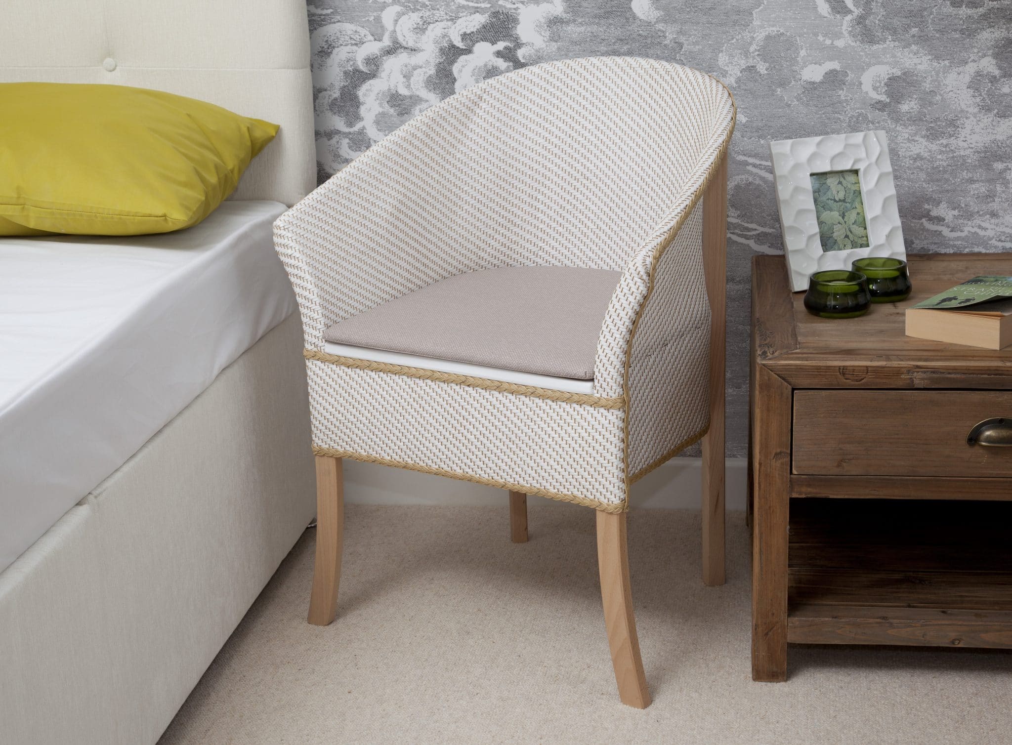 Basket Weave Commode - Felgains