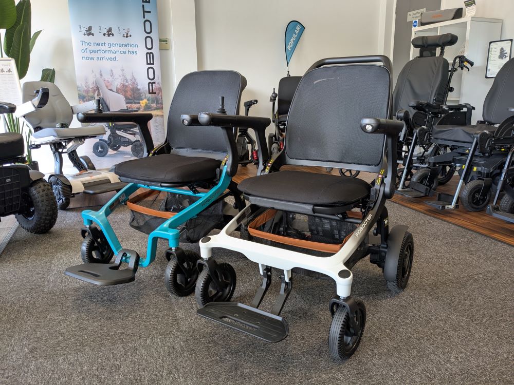 Robooter E40 vs Robooter E80 Powerchairs: models compared - Felgains