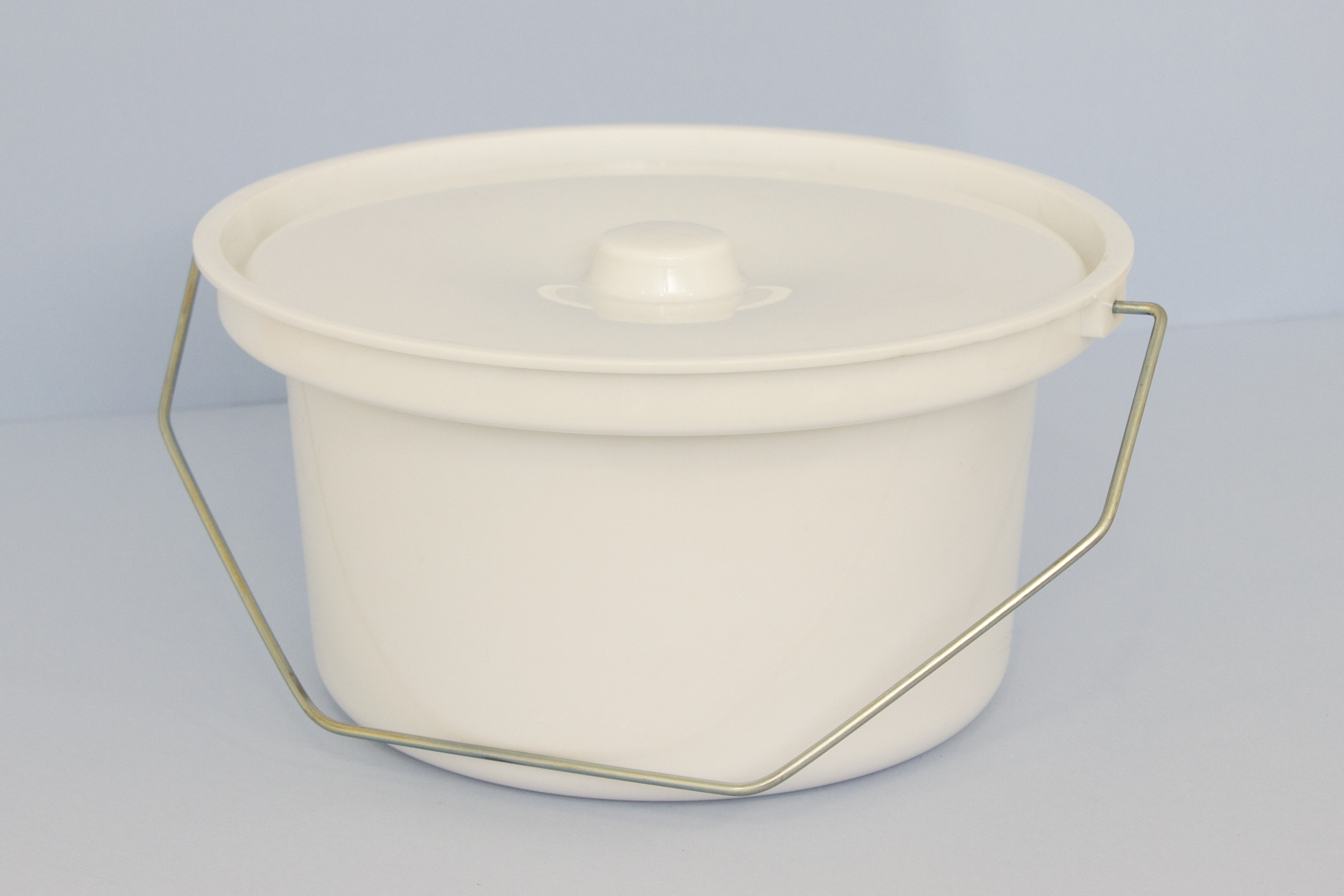 Commode Pot with Lid - UK Delivery - Felgains